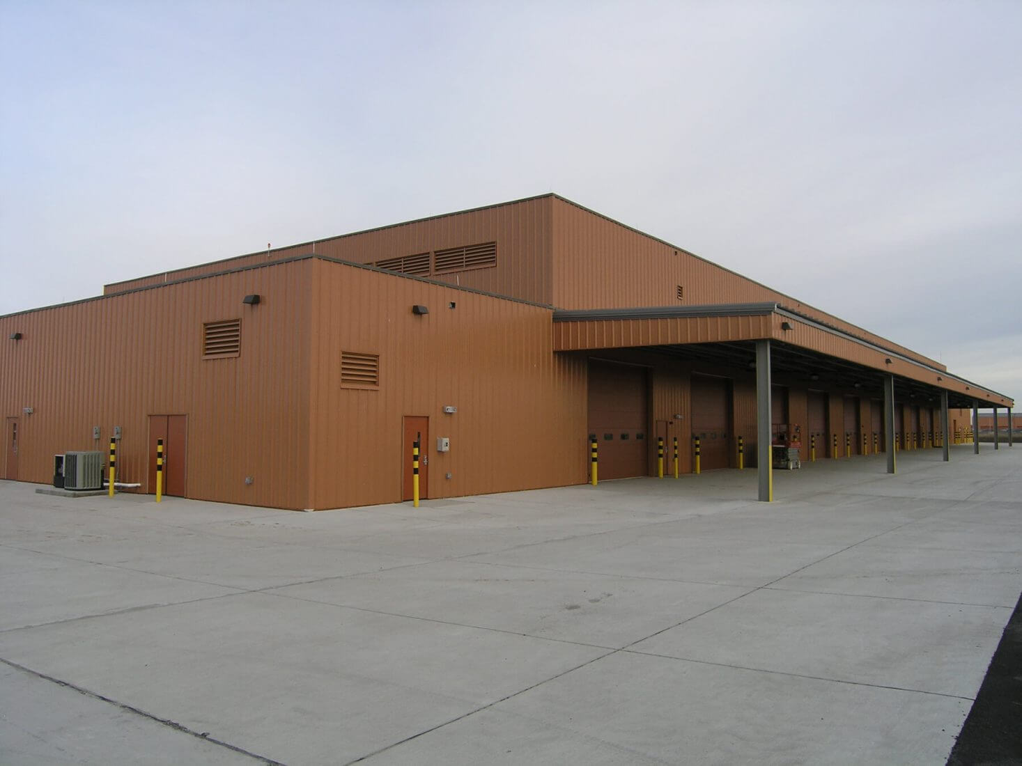 Airfield Vehicle Support Facility | Beardsley Architecture